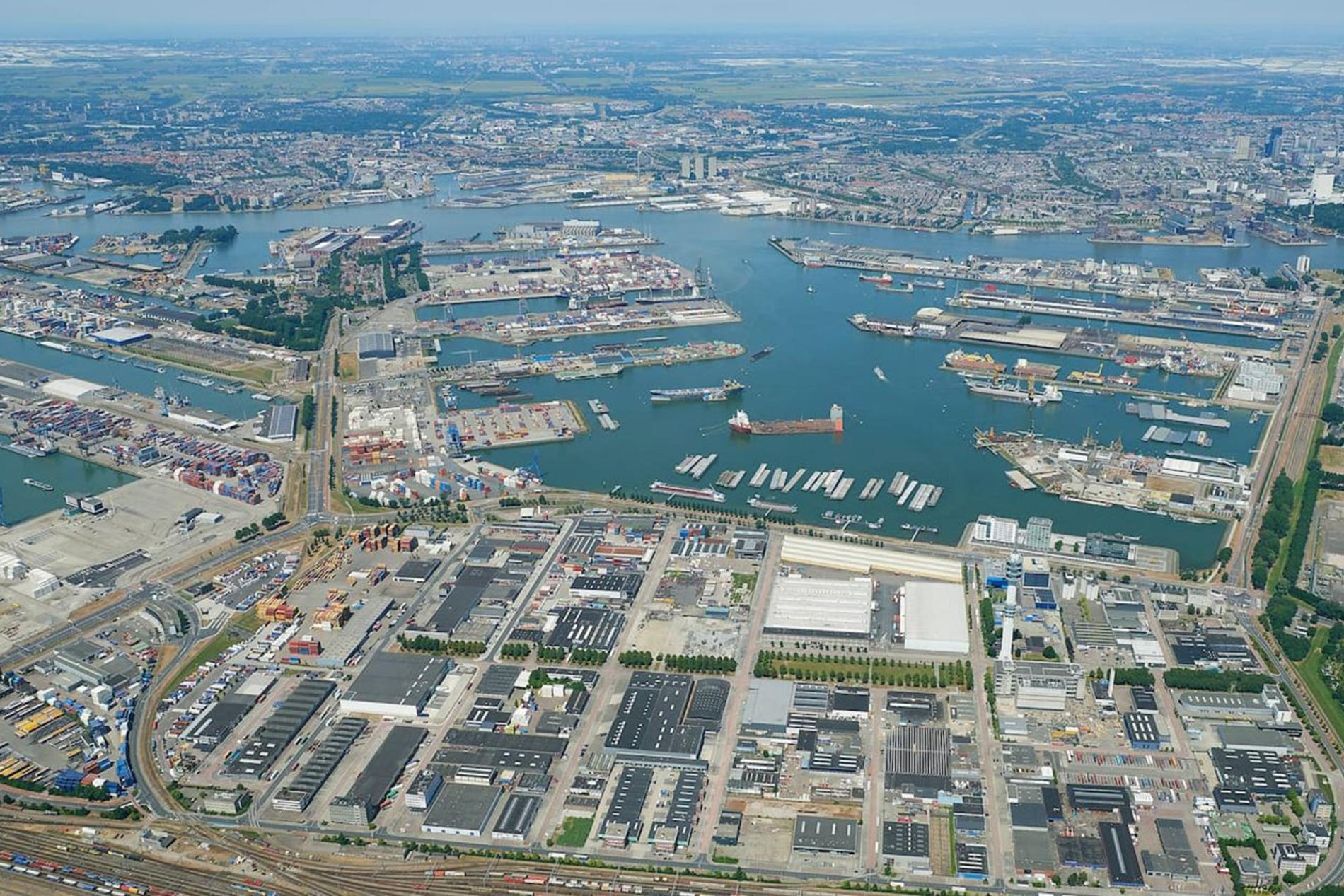 Hafen Rotterdam – größter Seehafen Europas - Rail Cargo Group Blog