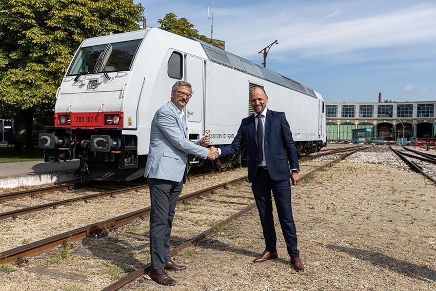 AKIEM TRAXX dízelmozdonyokkal bővíti vontatási képességét a Rail Cargo ...