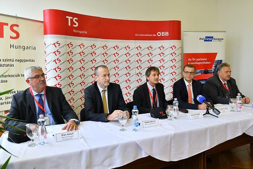 TS Hungaria nimmt eine der modernsten Profildrehbänke Ungarns in ...