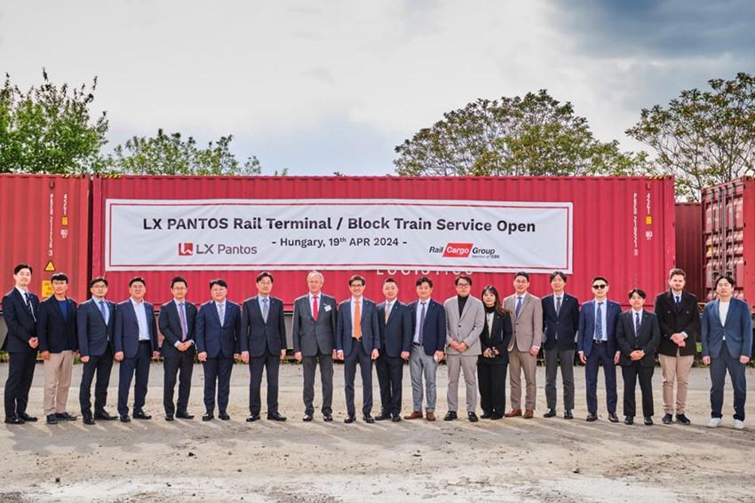 The Rail Cargo Group has leased the Logisztár Terminal to LX Pantos - Rail Cargo Hungaria