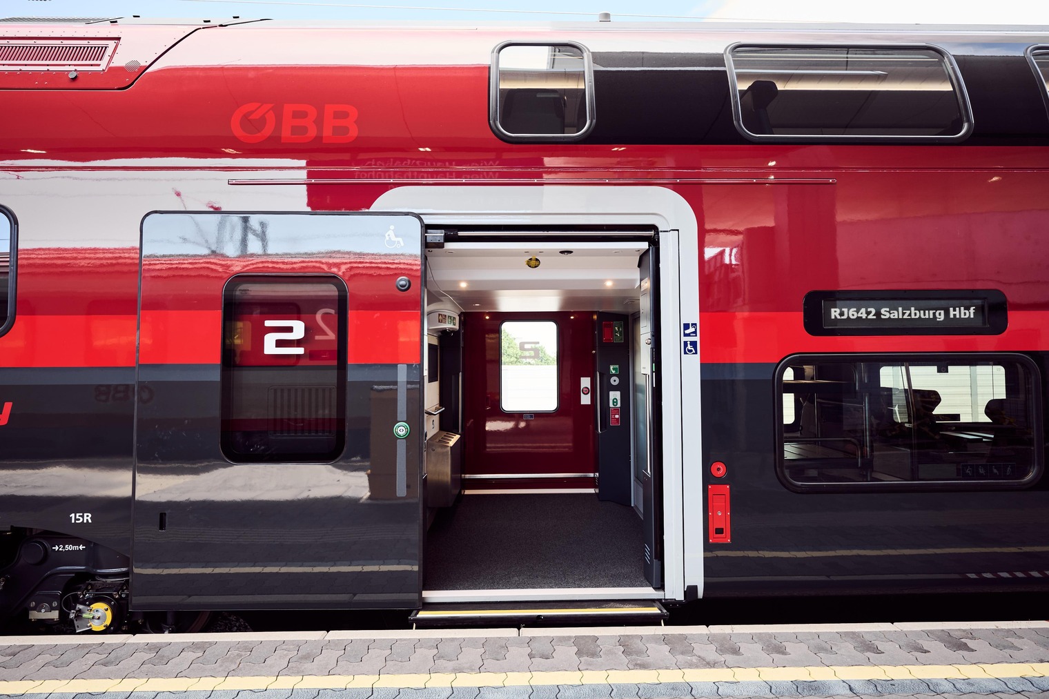 Vorhang auf für den neuen Railjet Doppelstockzug - Unsere ÖBB