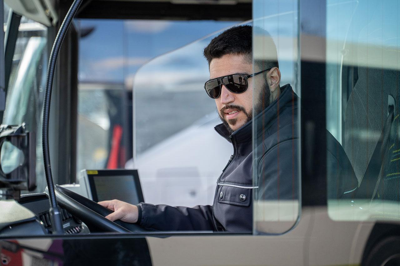 Gleisgeschichten: Der Postbus kommt mir spanisch vor - Unsere ÖBB