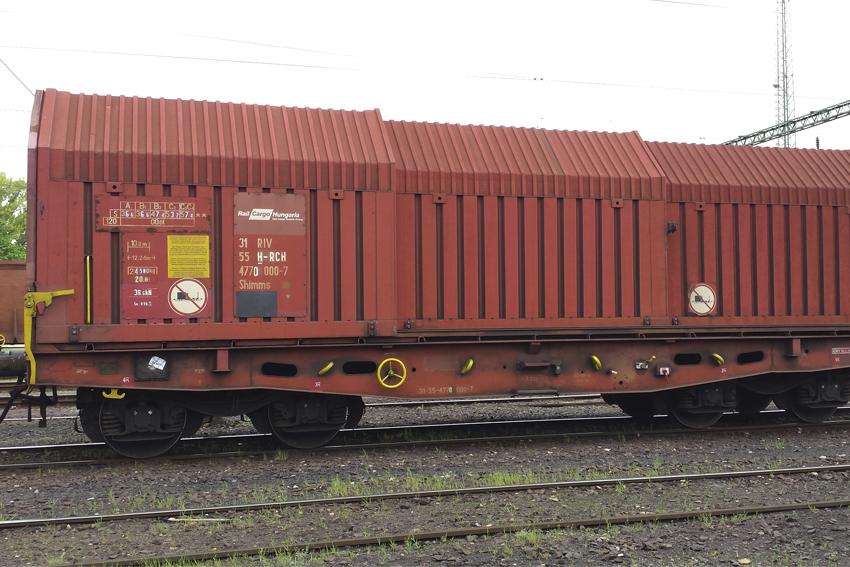 Specially built flat wagons - Rail Cargo Hungaria